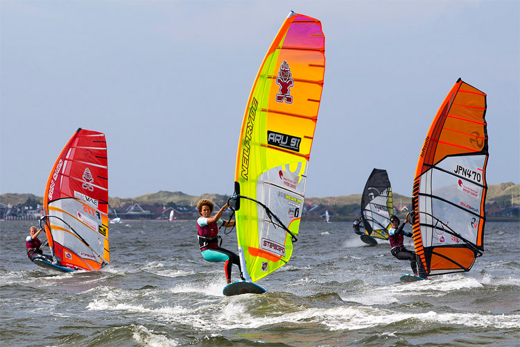 Sarah-Quita Offringa wins her third PWA Slalom World Tour title ...